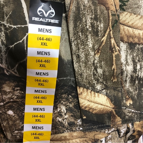 Realtree | Pants & Jumpsuits | Realtree Woodland Camo Cargo Pants ...